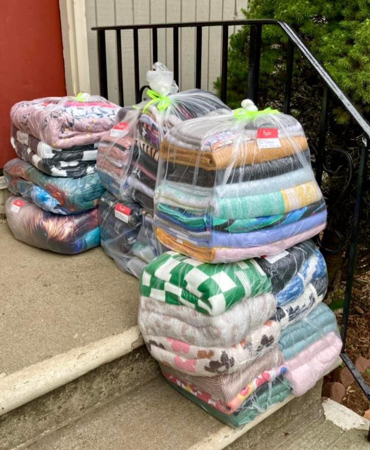 Facebook Group Marketing – Poplin Laundry Pro